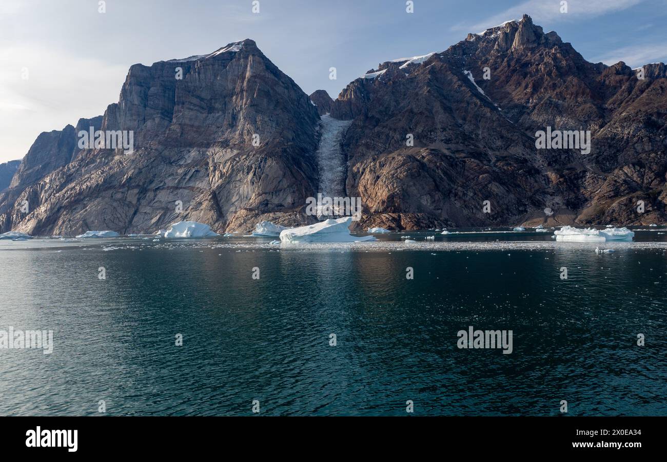 Metasedimentary rocks hi-res stock photography and images - Alamy