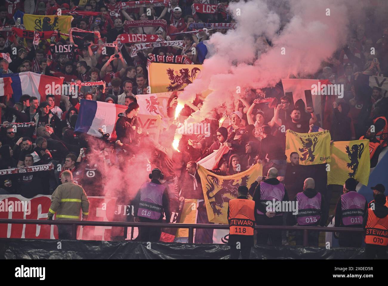 Lille fans hi-res stock photography and images - Alamy