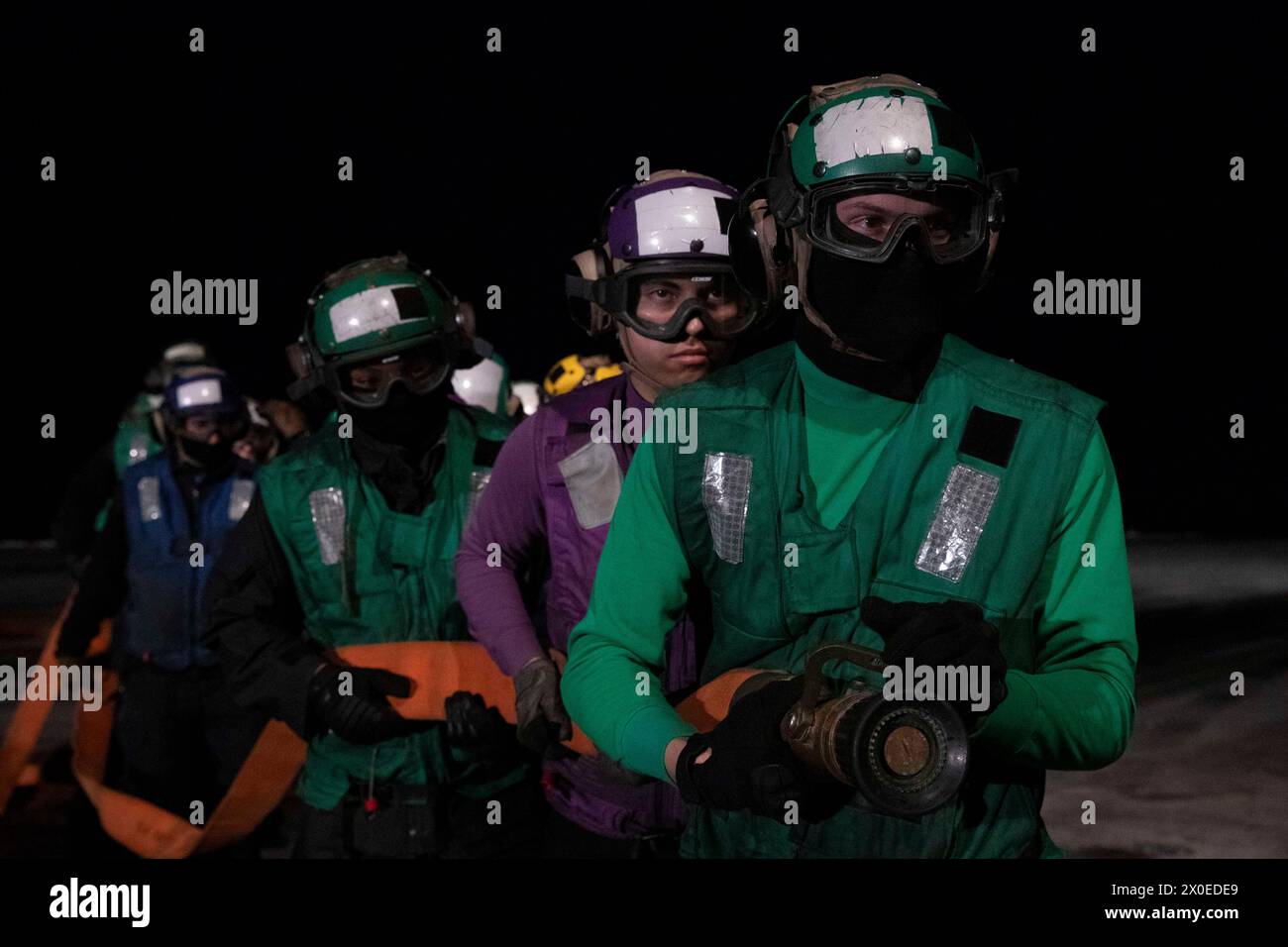Simulated flight deck fire drill hi-res stock photography and images ...