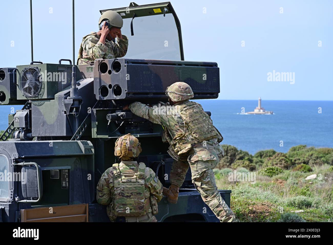 Soldiers from Charlie Battery, 1st Battalion, 57th Air Defense ...
