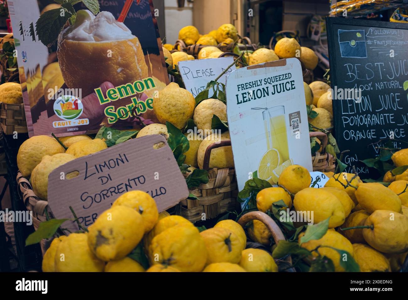 Royal lemons hi-res stock photography and images - Alamy