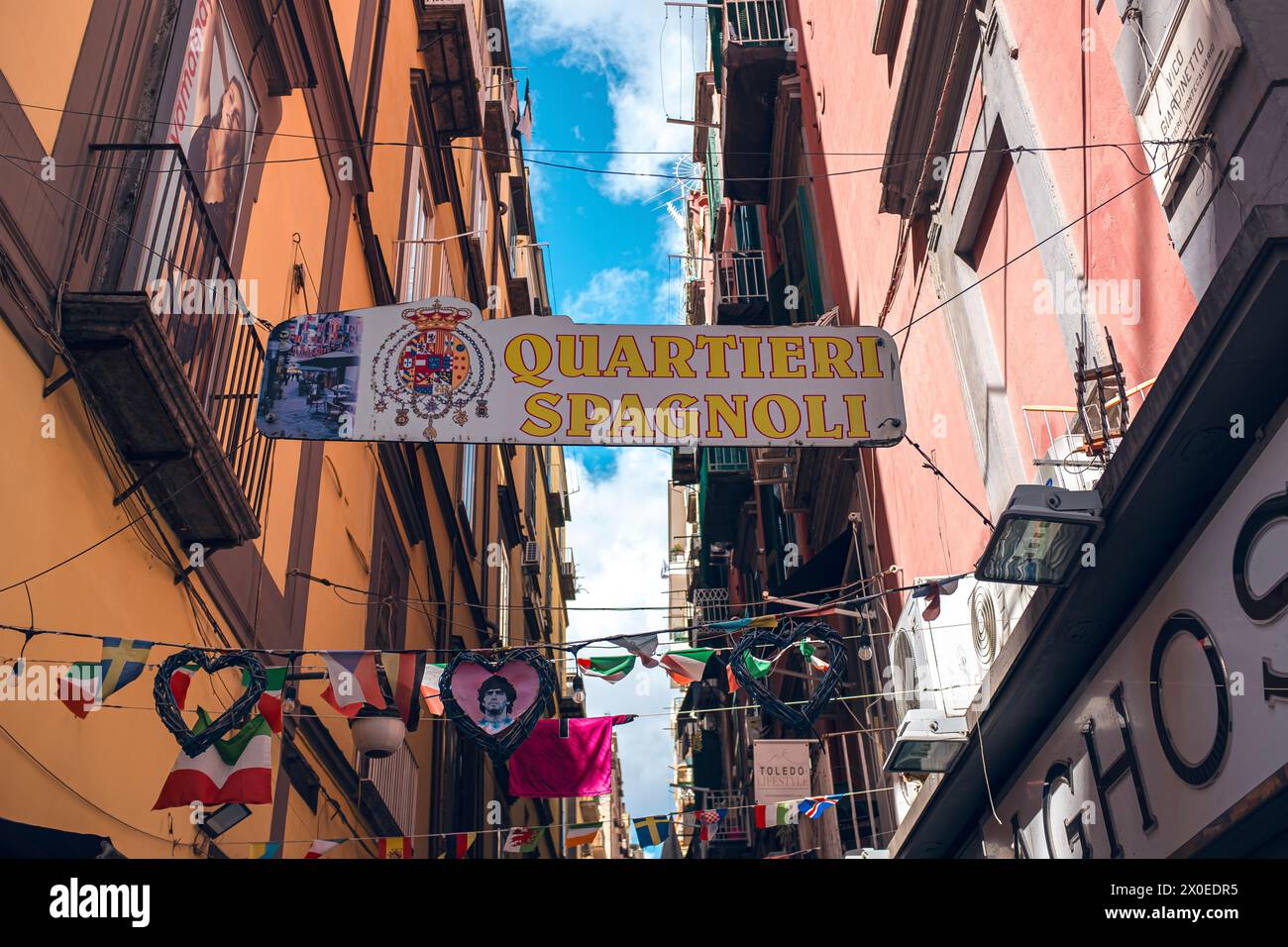 Quartieri spagnoli napoles hi-res stock photography and images - Alamy