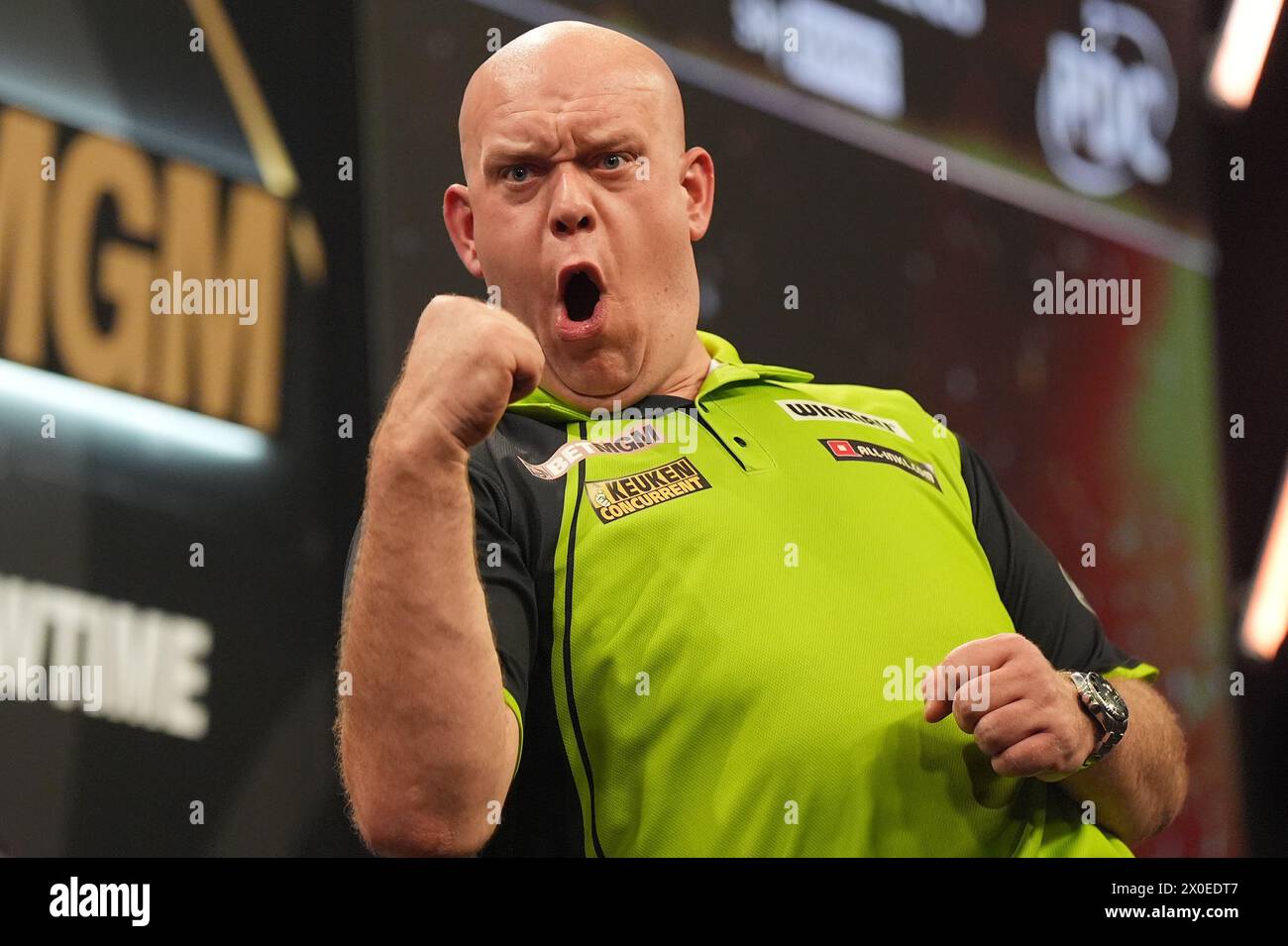 Michael van Gerwen celebrates victory against Luke Littler (not ...