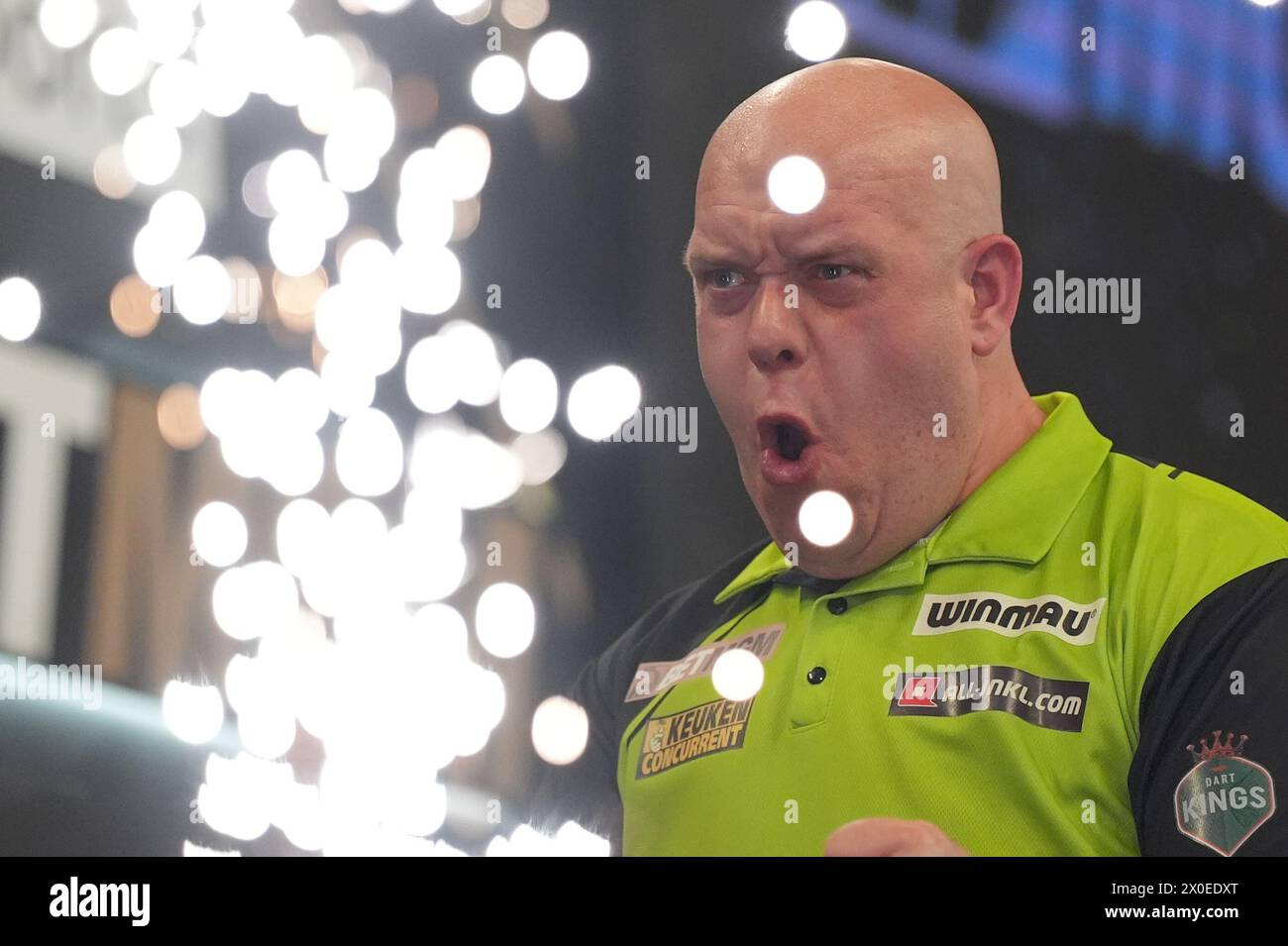Michael van Gerwen celebrates victory against Luke Littler (not ...