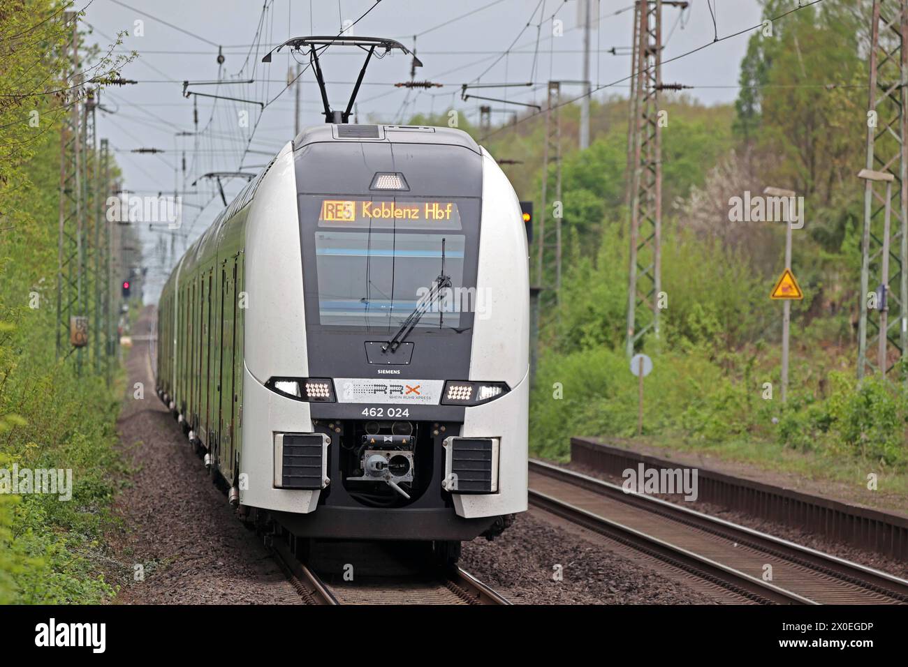Personenverkehr auf der Betuwe-Linie Verschiedene Züge vom ...