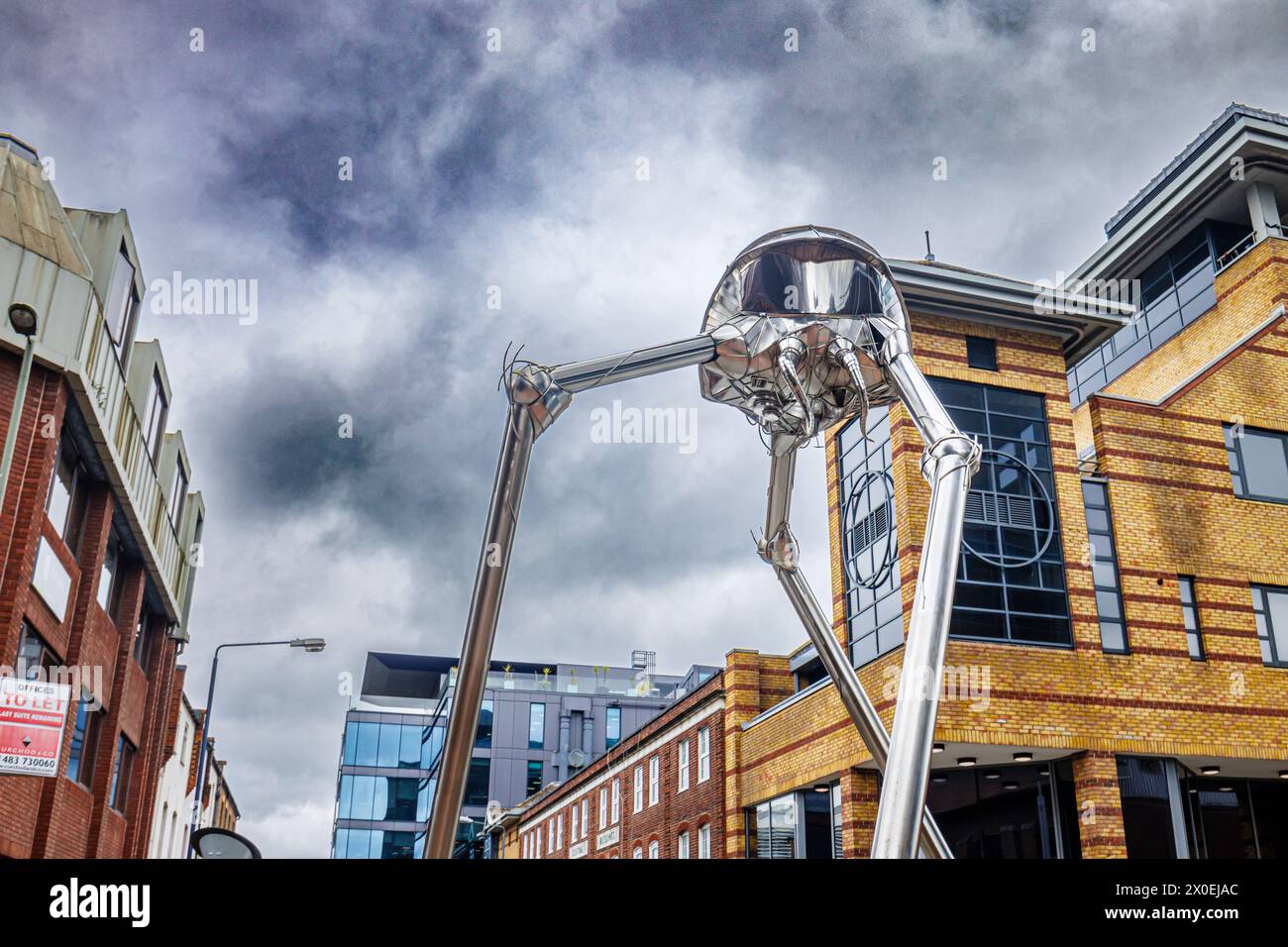 War of the worlds martian sculpture hi-res stock photography and images ...