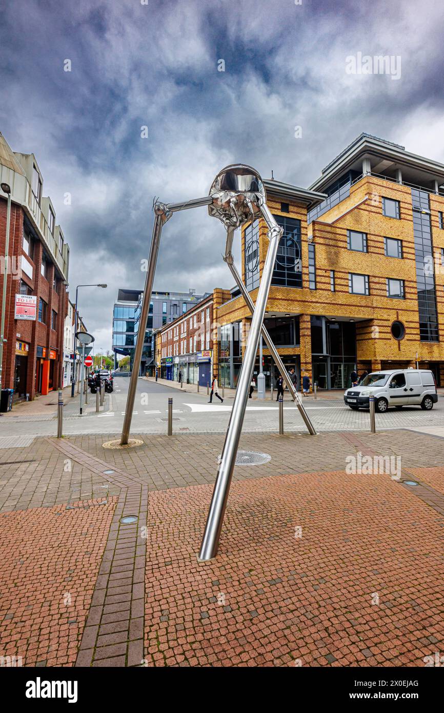Woking sculptures hi-res stock photography and images - Alamy