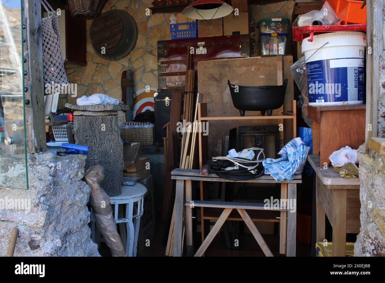 Junk removal hi-res stock photography and images - Alamy