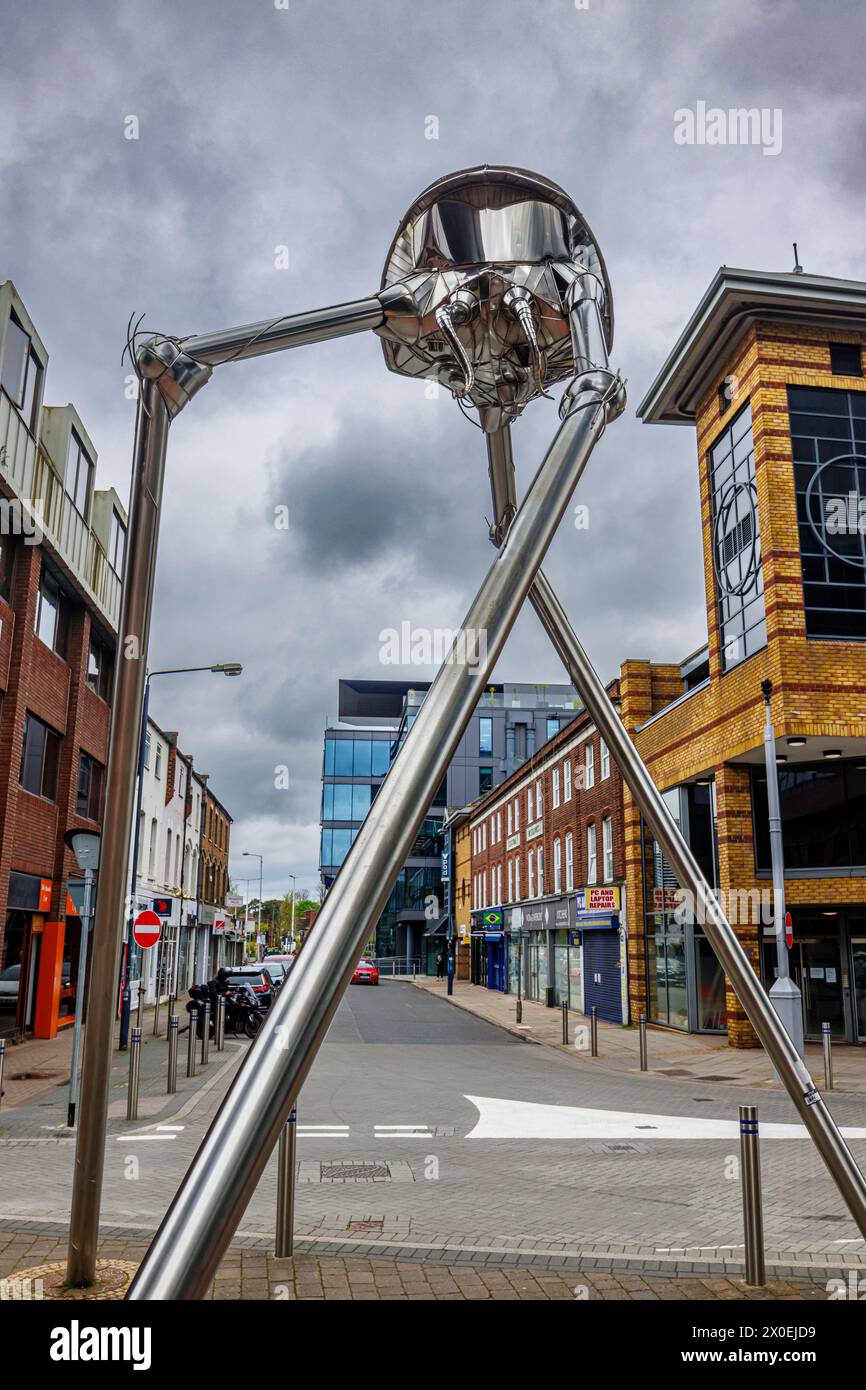 War of the worlds martian sculpture hi-res stock photography and images ...