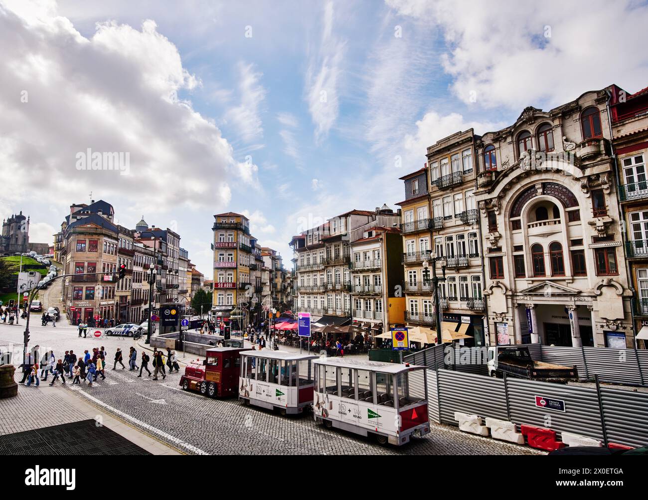 Porto street view hi-res stock photography and images - Alamy
