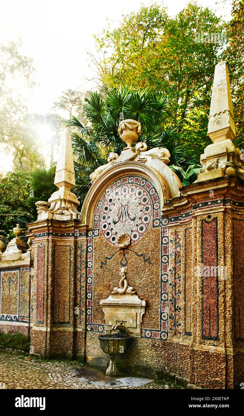 Architectural detail of Palacio da Pena castelo da Pena, Sintra ...