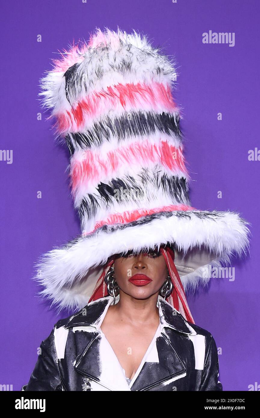 New York, USA. 11th Apr, 2024. Singer-songwriter Erykah Badu attends ...