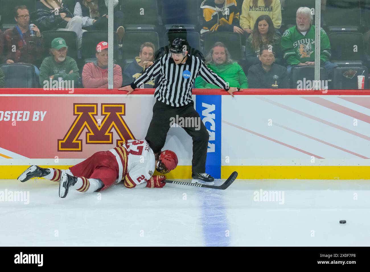 St. Paul, Minnesota, USA. 11th Apr, 2024. Boston College forward CONNOR ...