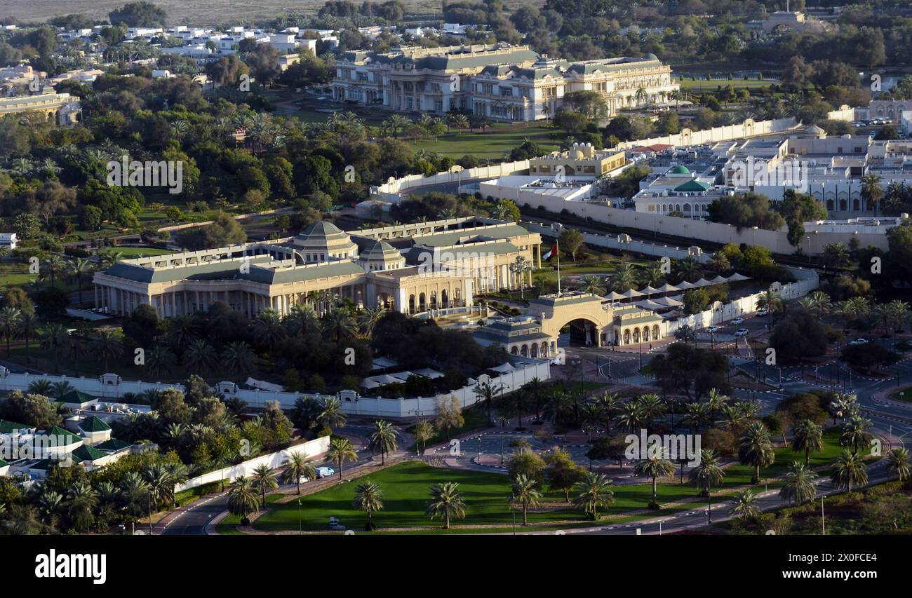 Zabeel palace in dubai hi-res stock photography and images - Alamy
