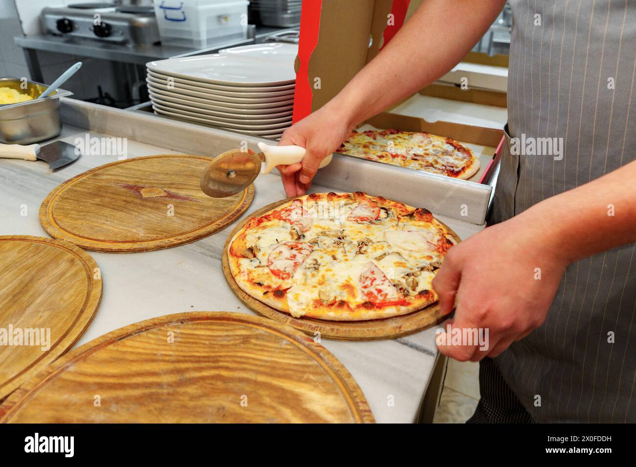 Commercial kitchen workstation hi-res stock photography and images - Alamy