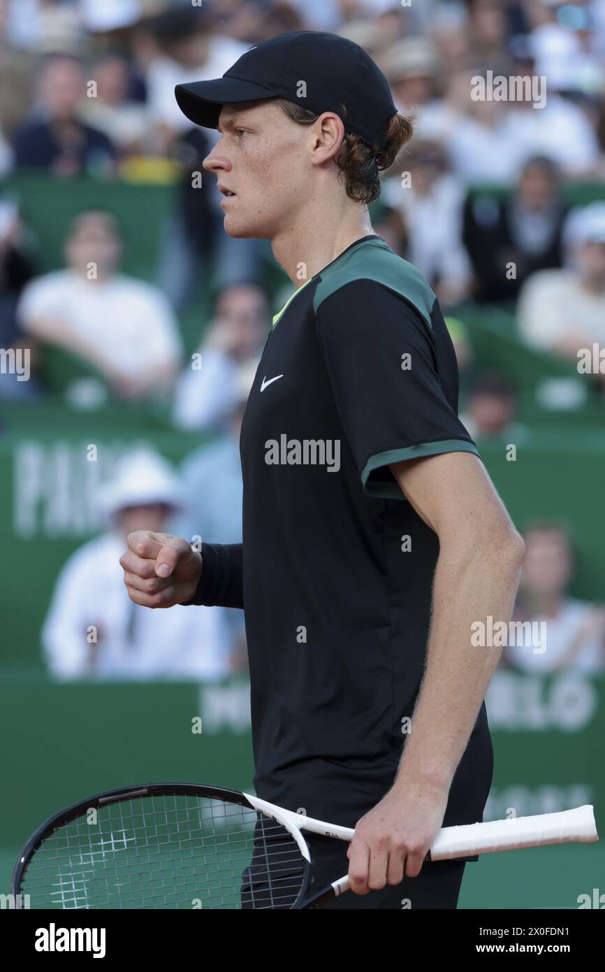 Jannik Sinner of Italy celebrates his victory over Jan-Lennard Struff ...