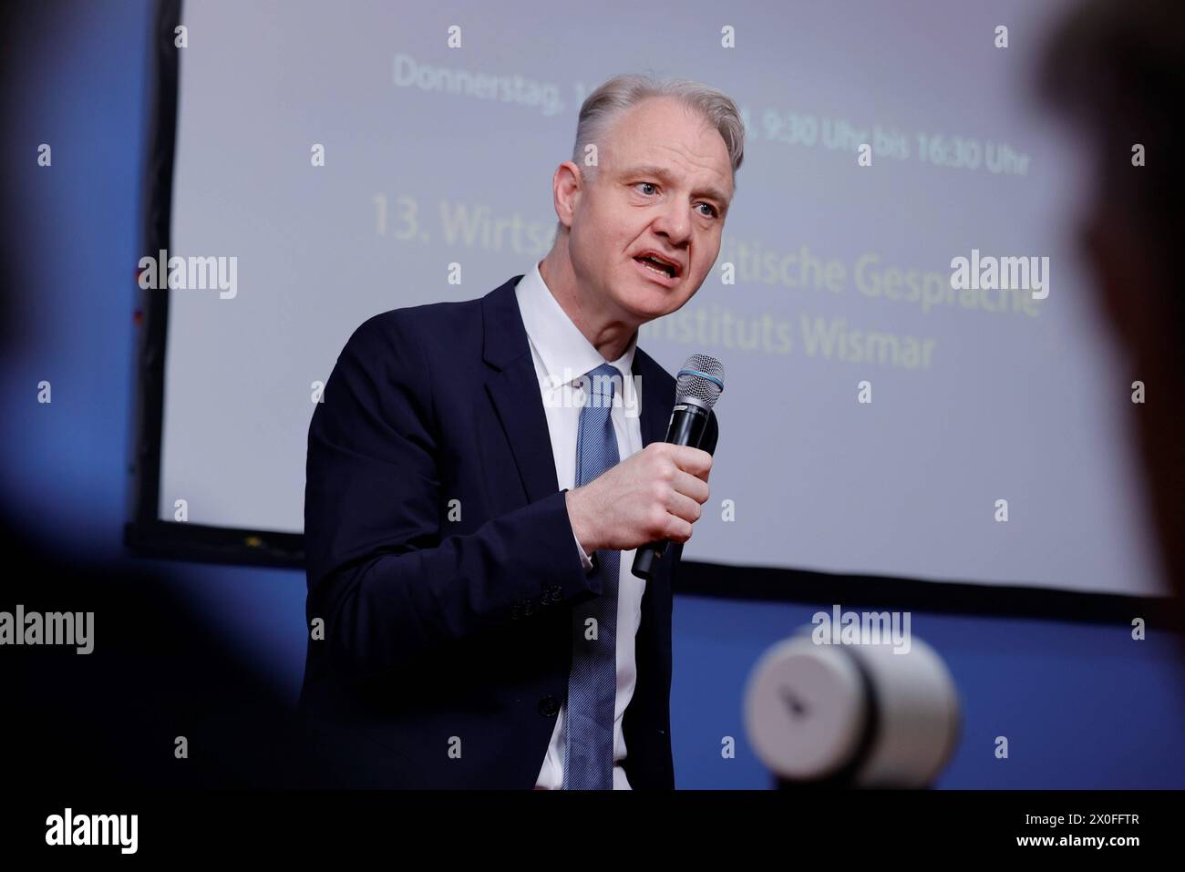 Wirtschaftsrecht hi-res stock photography and images - Alamy