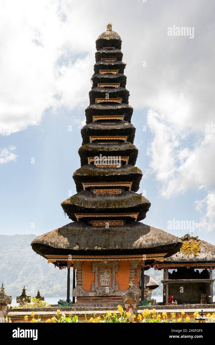 Traditional temple tower in Bali Stock Photo - Alamy