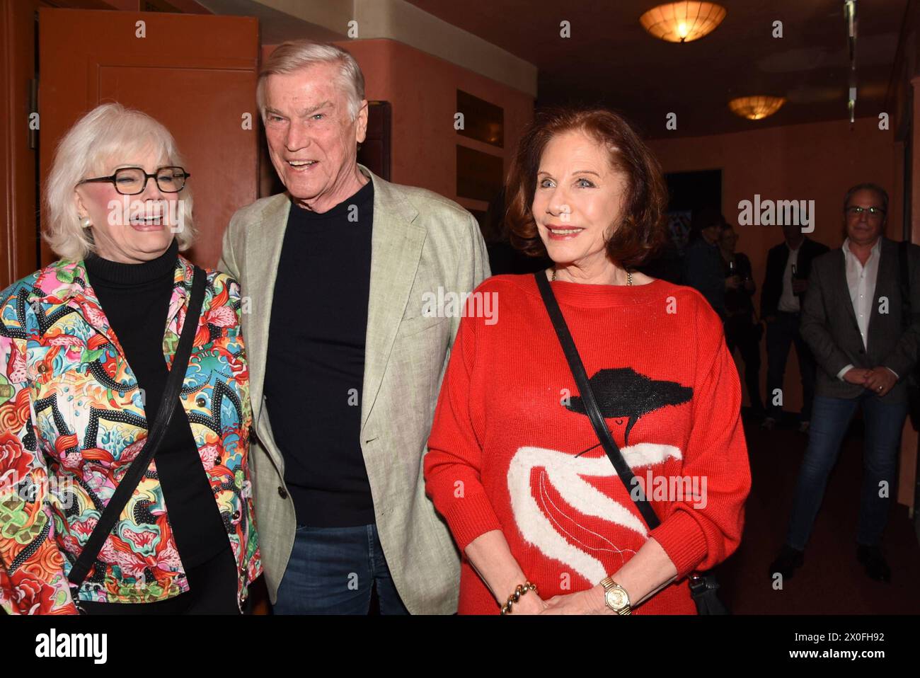 Christiane Ruecker Schauspielerin Jochen Busse Schauspieler Penny Mc ...