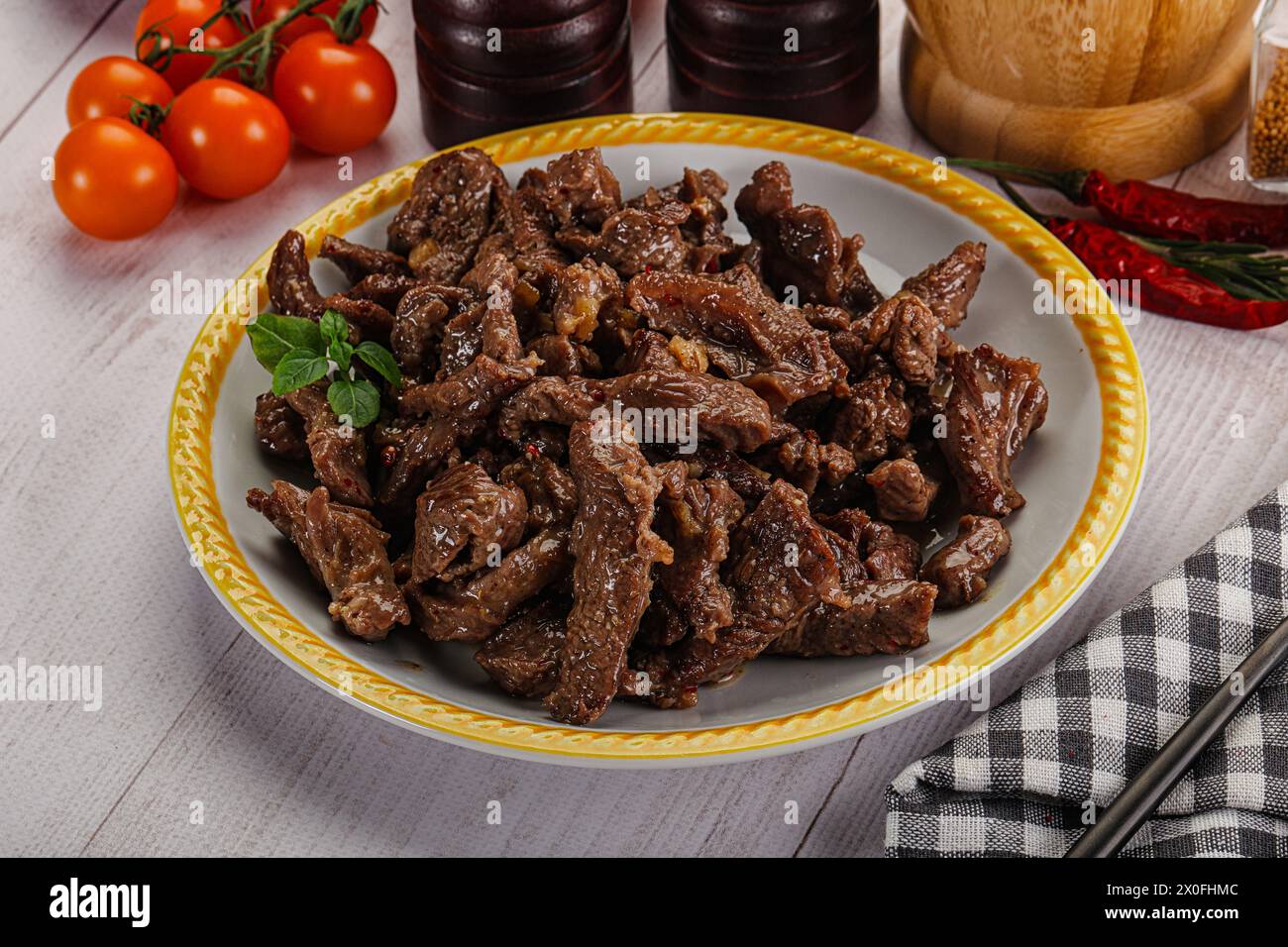 Stew beef slices with gravy Beef Stroganoff Stock Photo - Alamy
