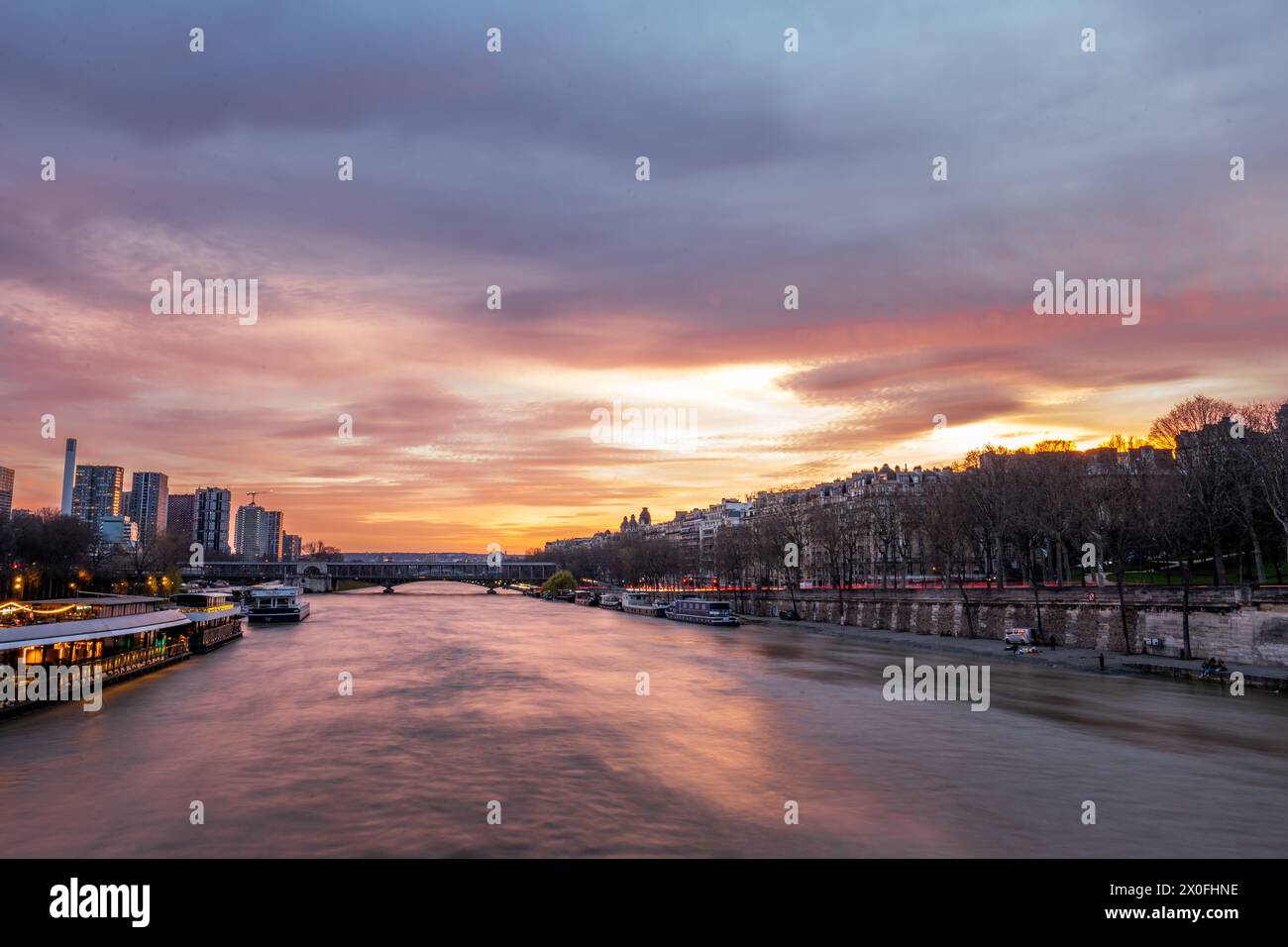 Olympics paris seine river hi-res stock photography and images - Alamy