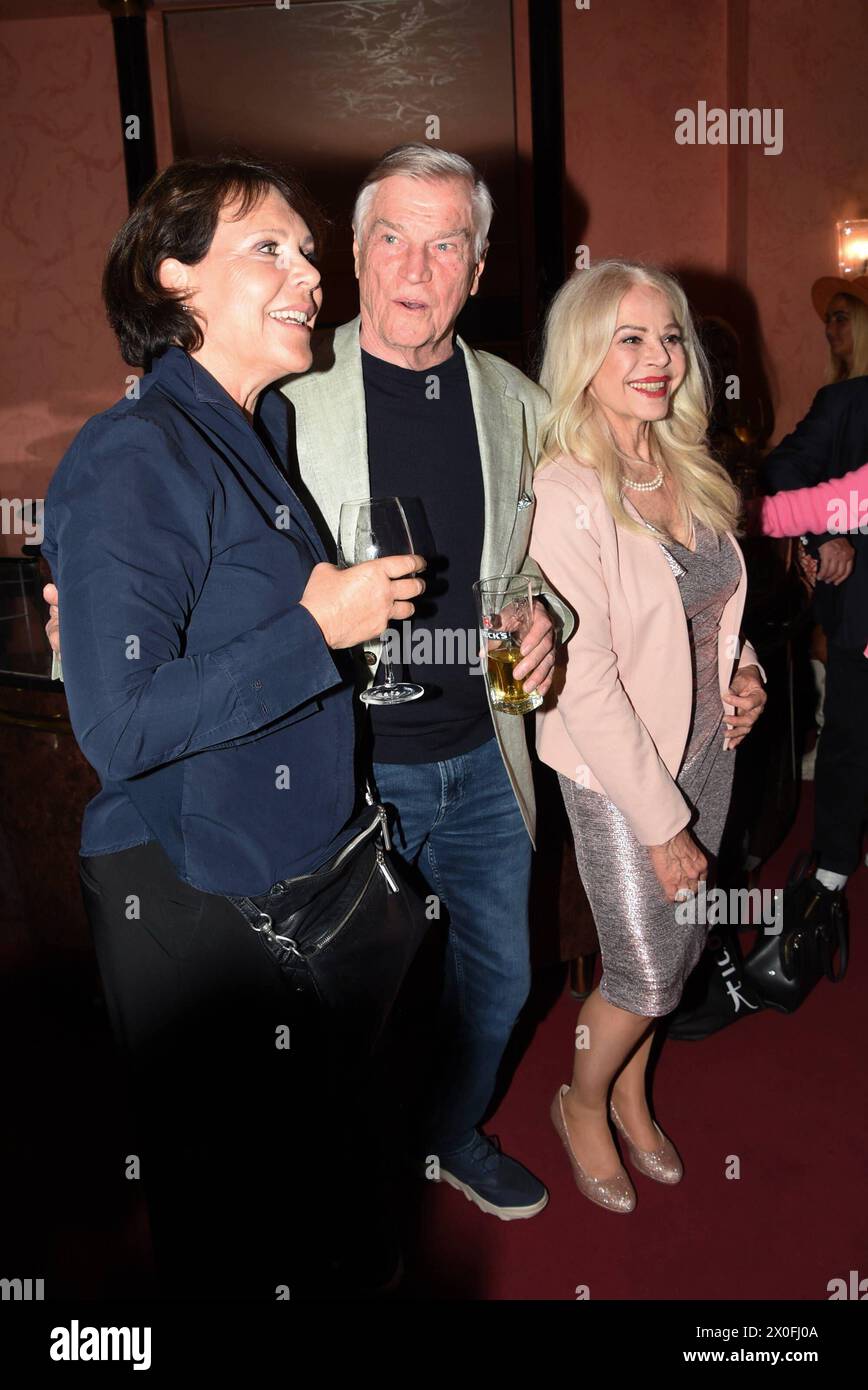 Janina Hartwig Schauspielerin Jochen Busse Schauspieler Julia Kent ...