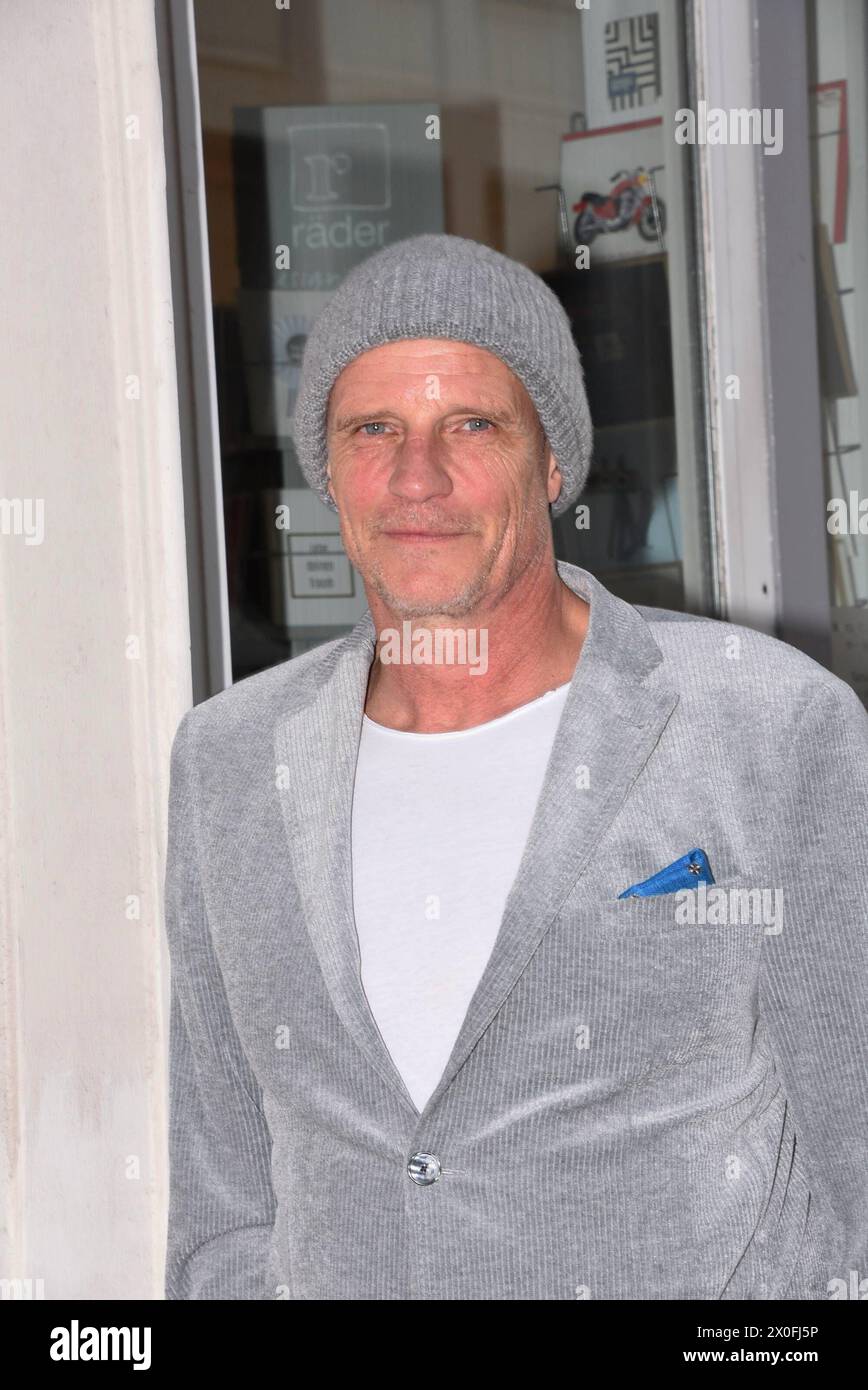 Thorsten Nindel Schauspieler Muenchen 11.04.2024 Theater Kleine ...