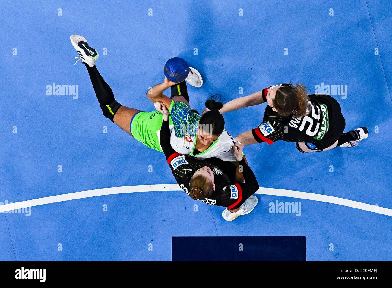 Elizabeth omoregie hi-res stock photography and images - Alamy