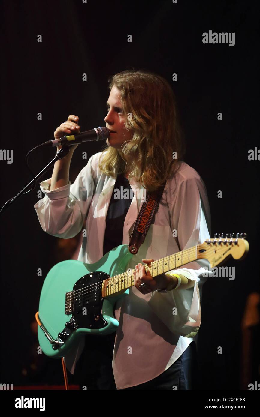 Marika Hackman bei einem Konzert im Hole 44 in Berlin, 11. April 2024 ...