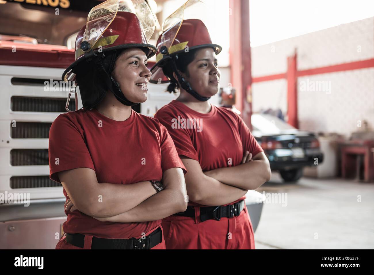 Group of smiling firefighters hi-res stock photography and images - Alamy