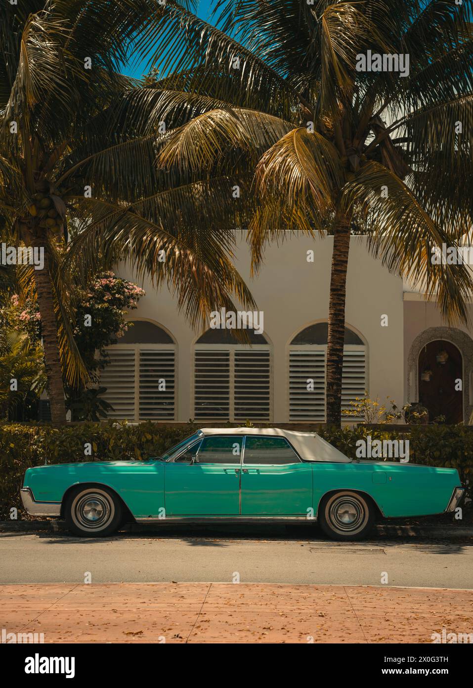 Classic car miami hi-res stock photography and images - Alamy