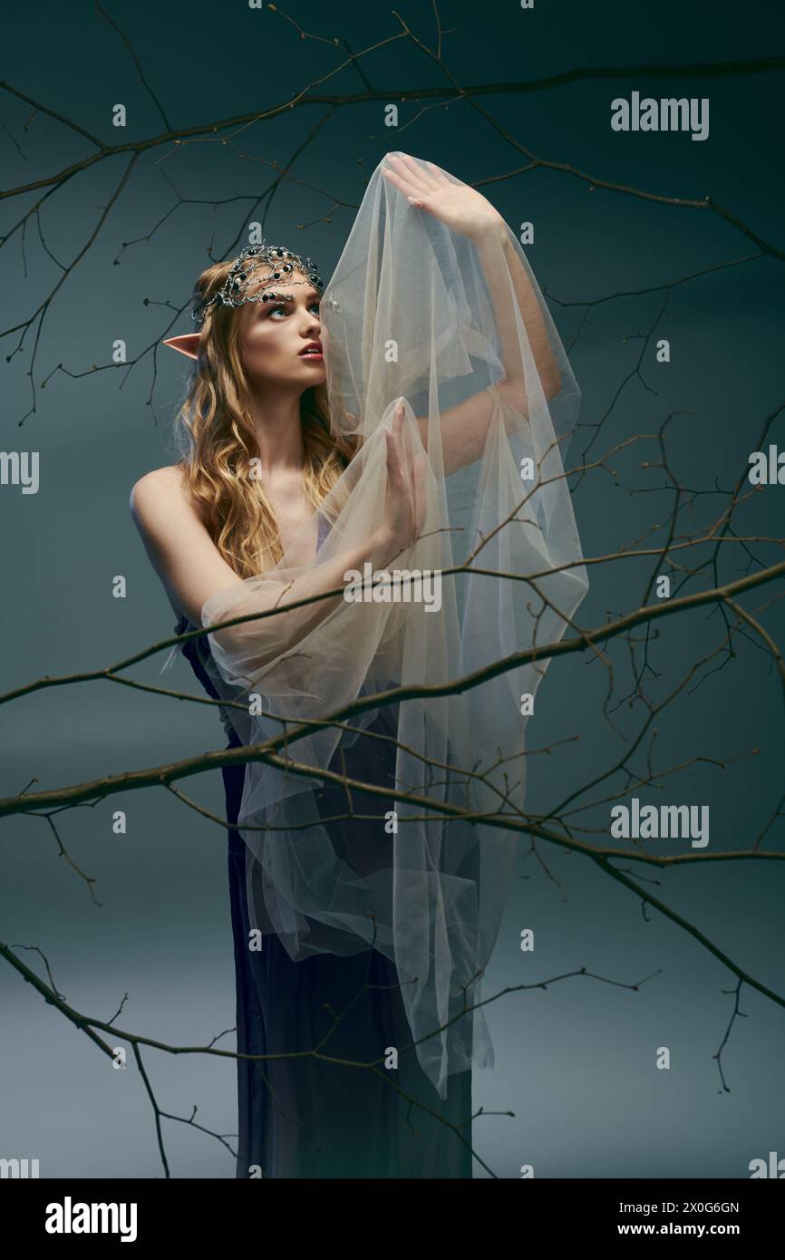 Young woman princess costume hi-res stock photography and images - Alamy