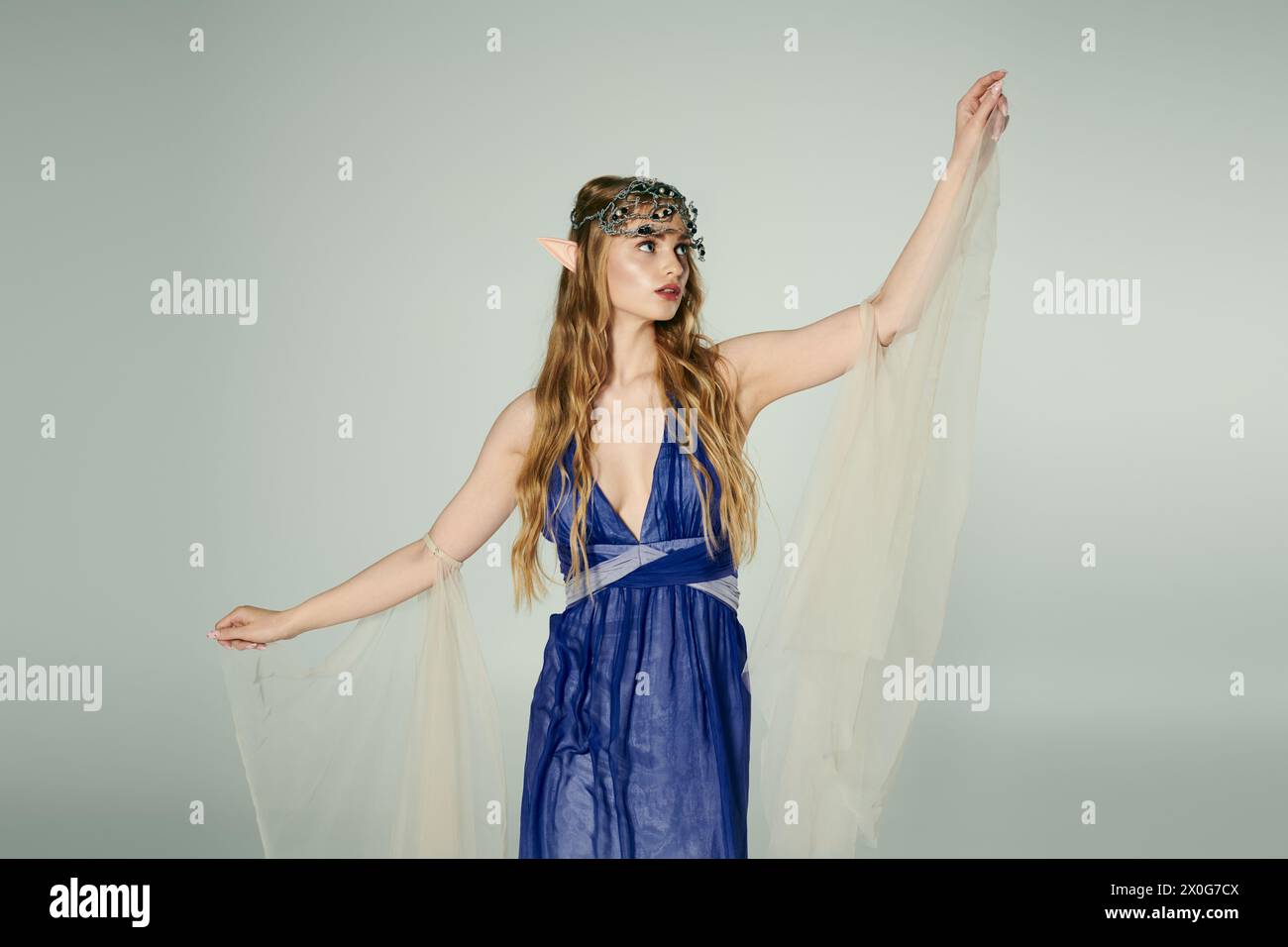 Young woman princess costume hi-res stock photography and images - Alamy