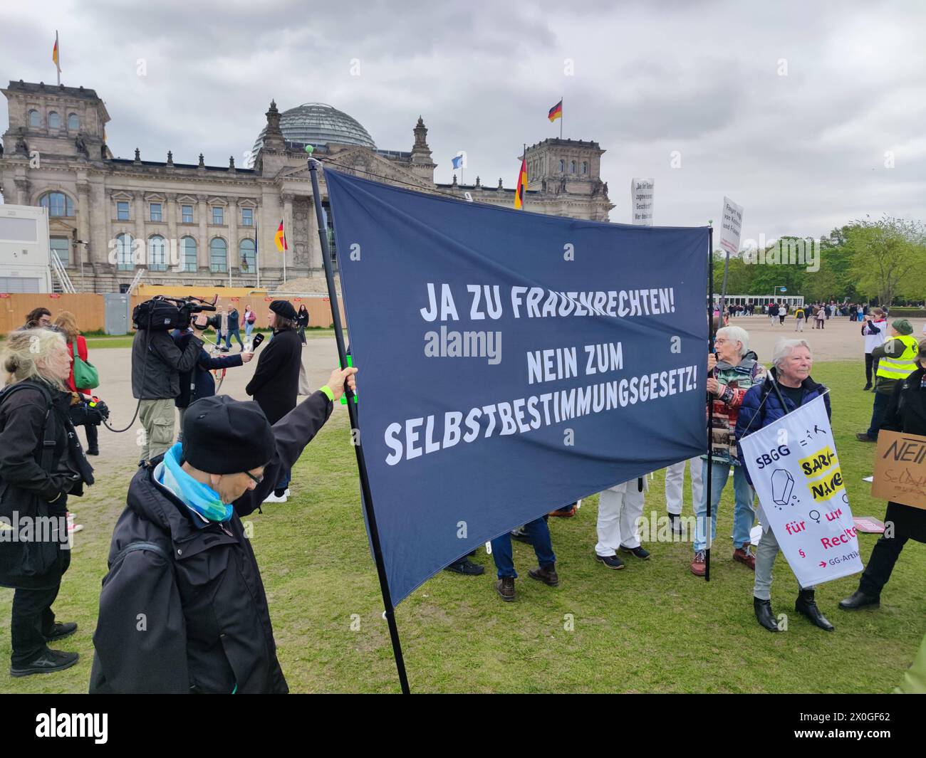 Namensaenderung hi-res stock photography and images - Alamy