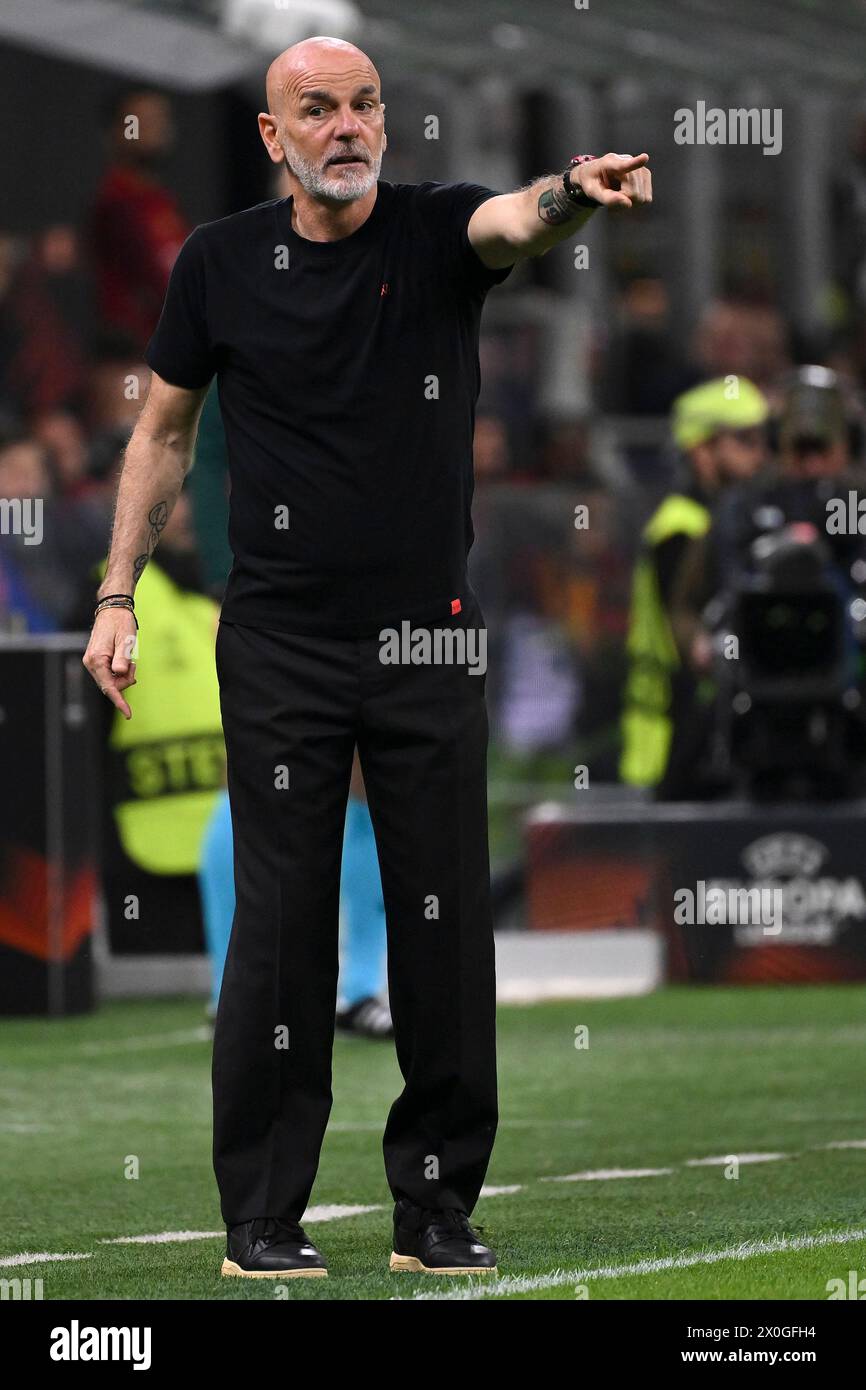 Stefano Pioli head coach of AC Milan gestures during the Europa League ...