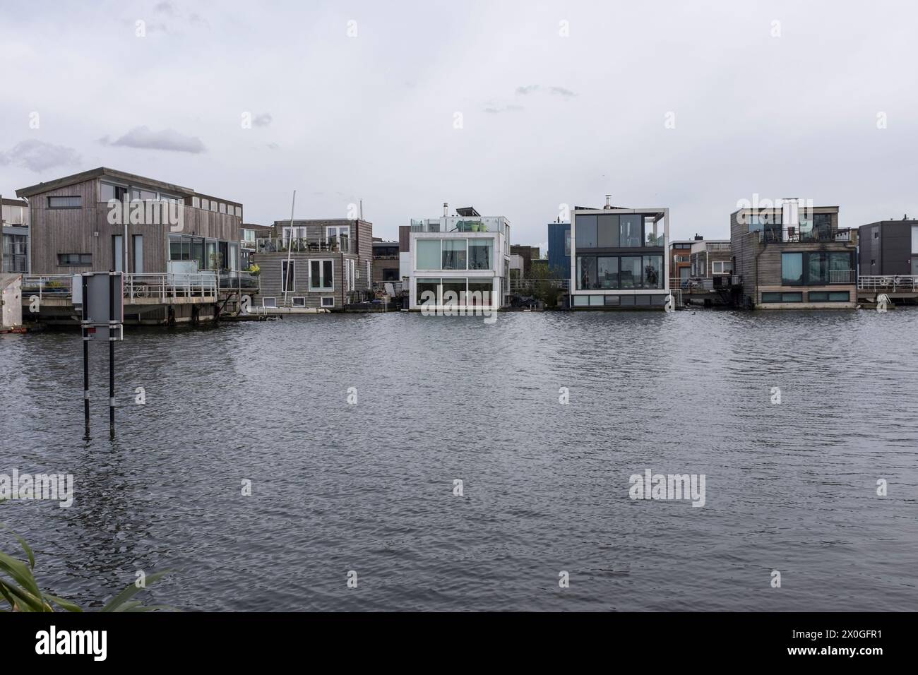 Floating homes and houses in the Waterbuurt (Water District) of Ijburg ...