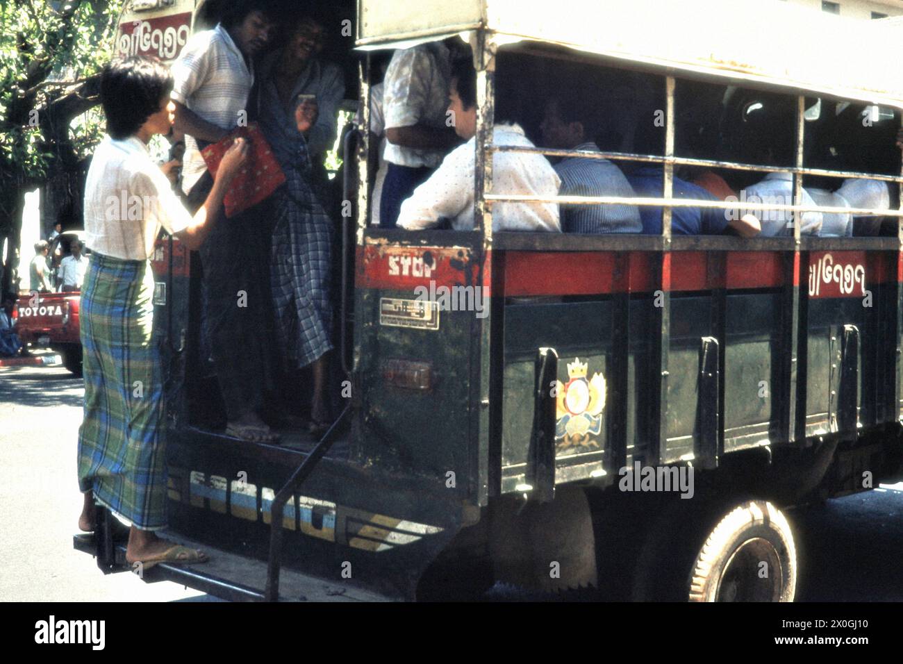1985 bus hi-res stock photography and images - Alamy
