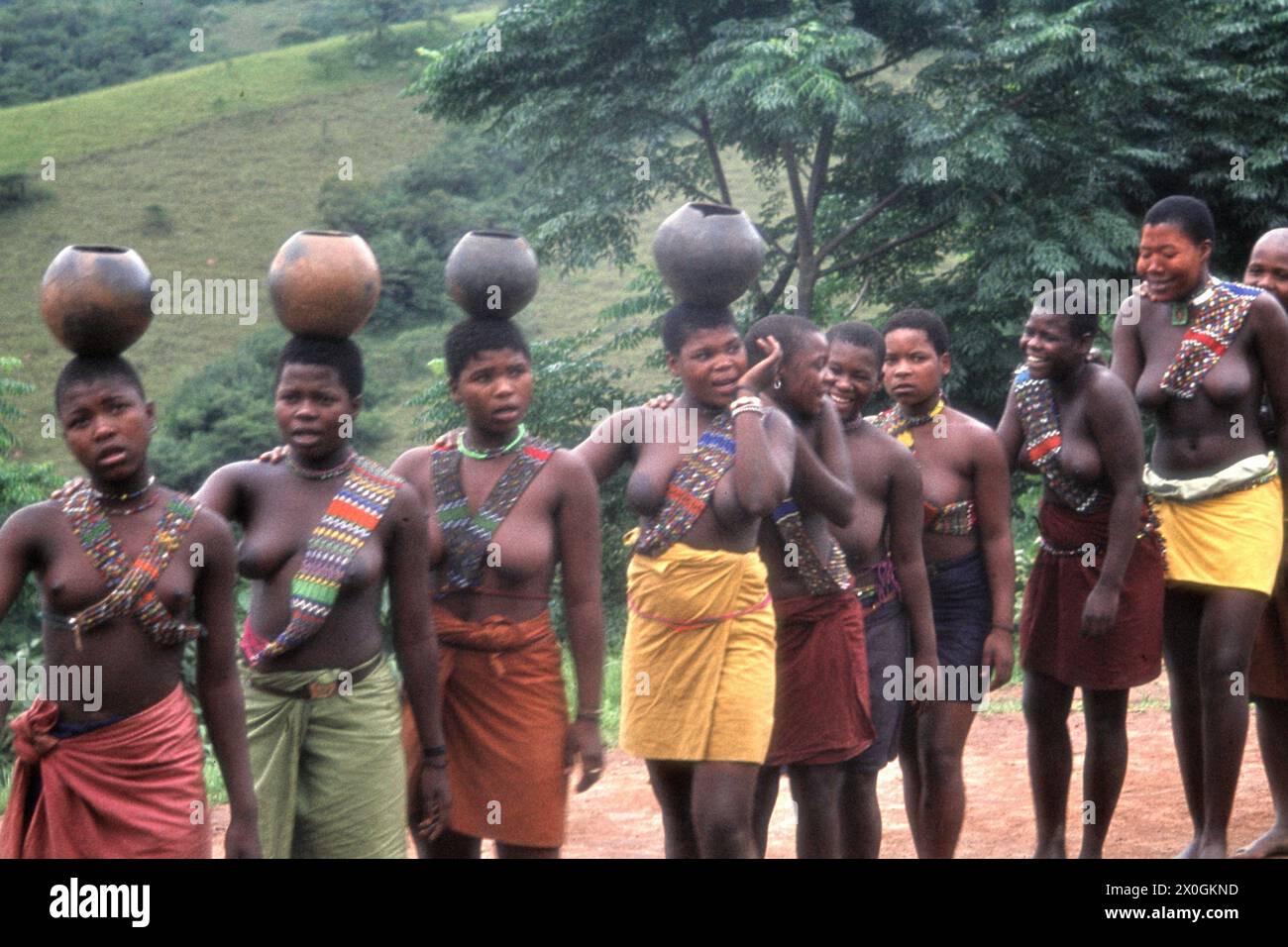 Zulu women hi-res stock photography and images - Alamy