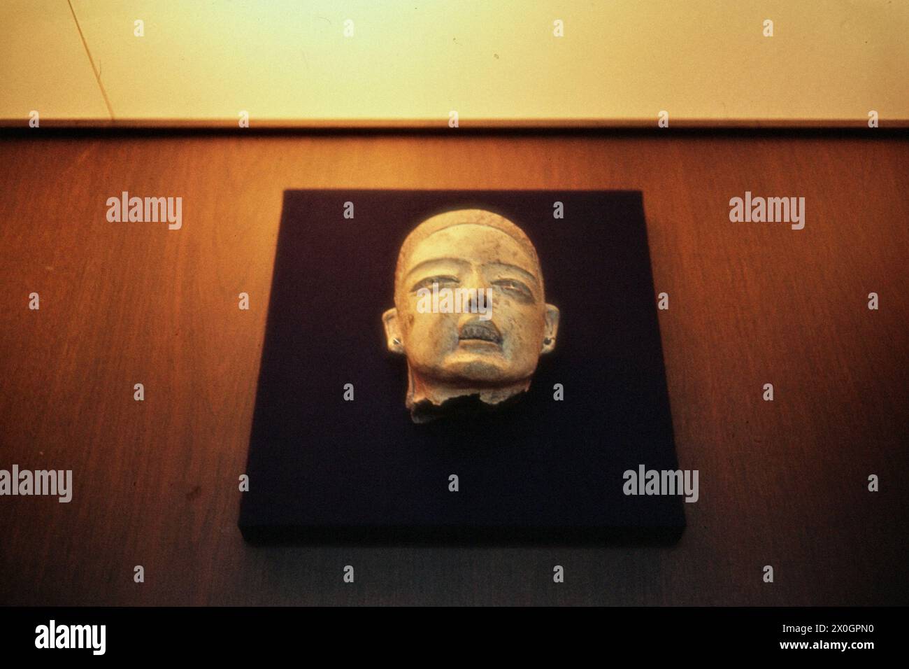 Death mask maya hi-res stock photography and images - Alamy