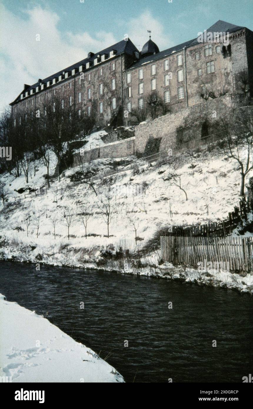 View from the Olef bank to the Schleiden castle in winter. [automated ...