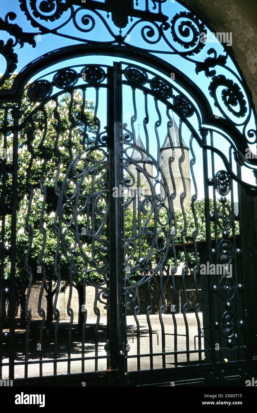 View through the baroque gate of the monastery Steinfeld to the ...