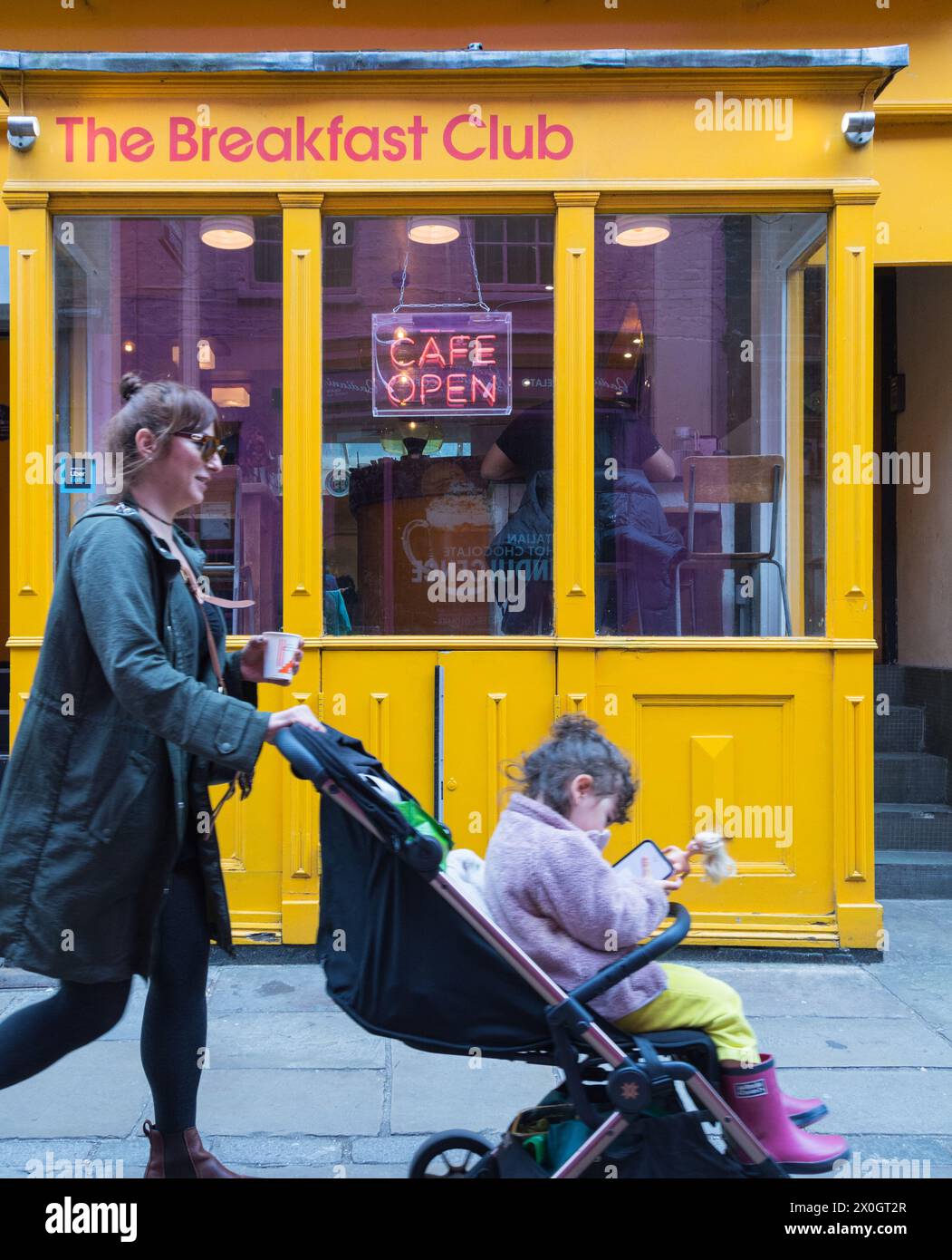 The breakfast club angel hi-res stock photography and images - Alamy