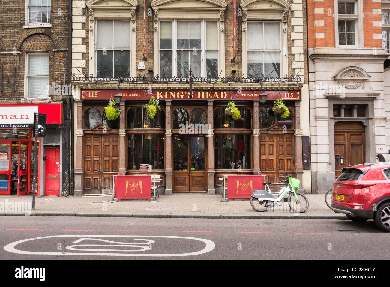 The exterior of the King's Head pub and theatre, Upper Street ...