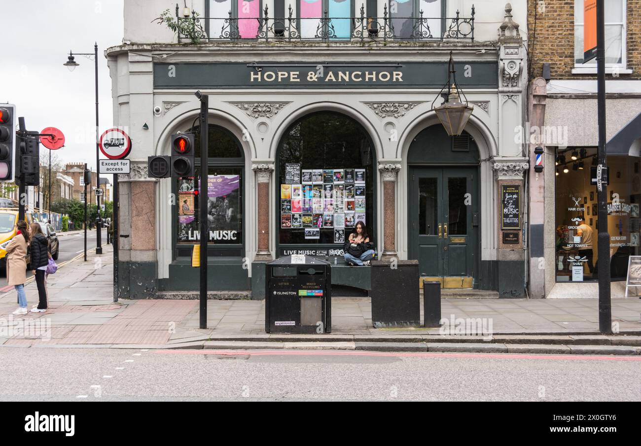 The Hope and Anchor pub, Upper Street, Islington, London, England, U.K ...
