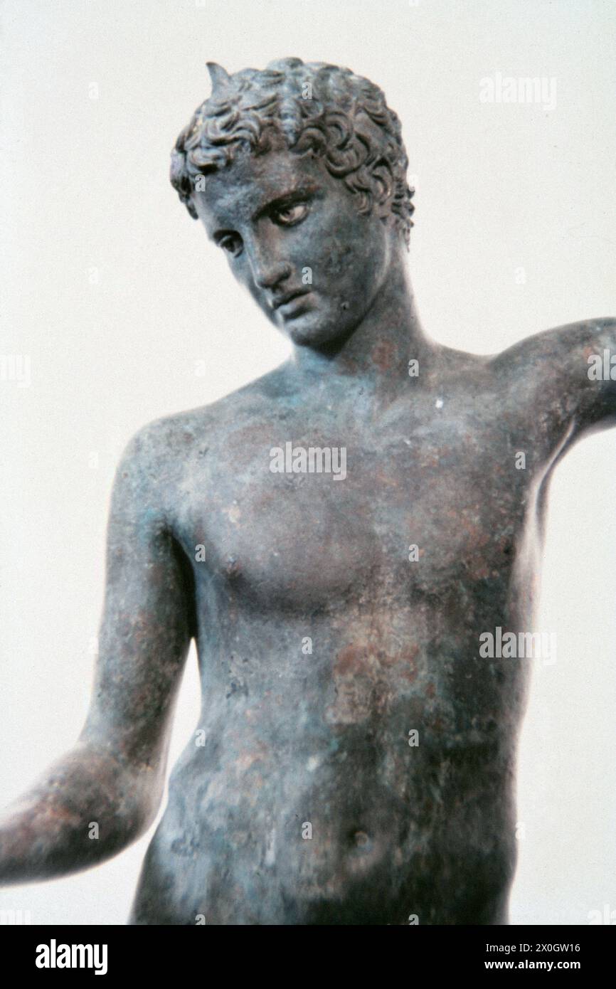 The statue of a god from the fourth century BC in the Archaeological ...