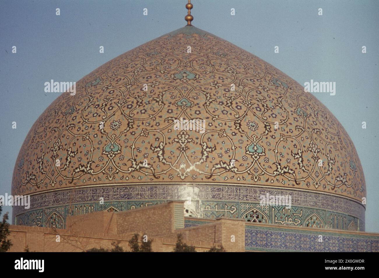 The painted dome of the Lutfullah Mosque in Isfahan. [automated ...