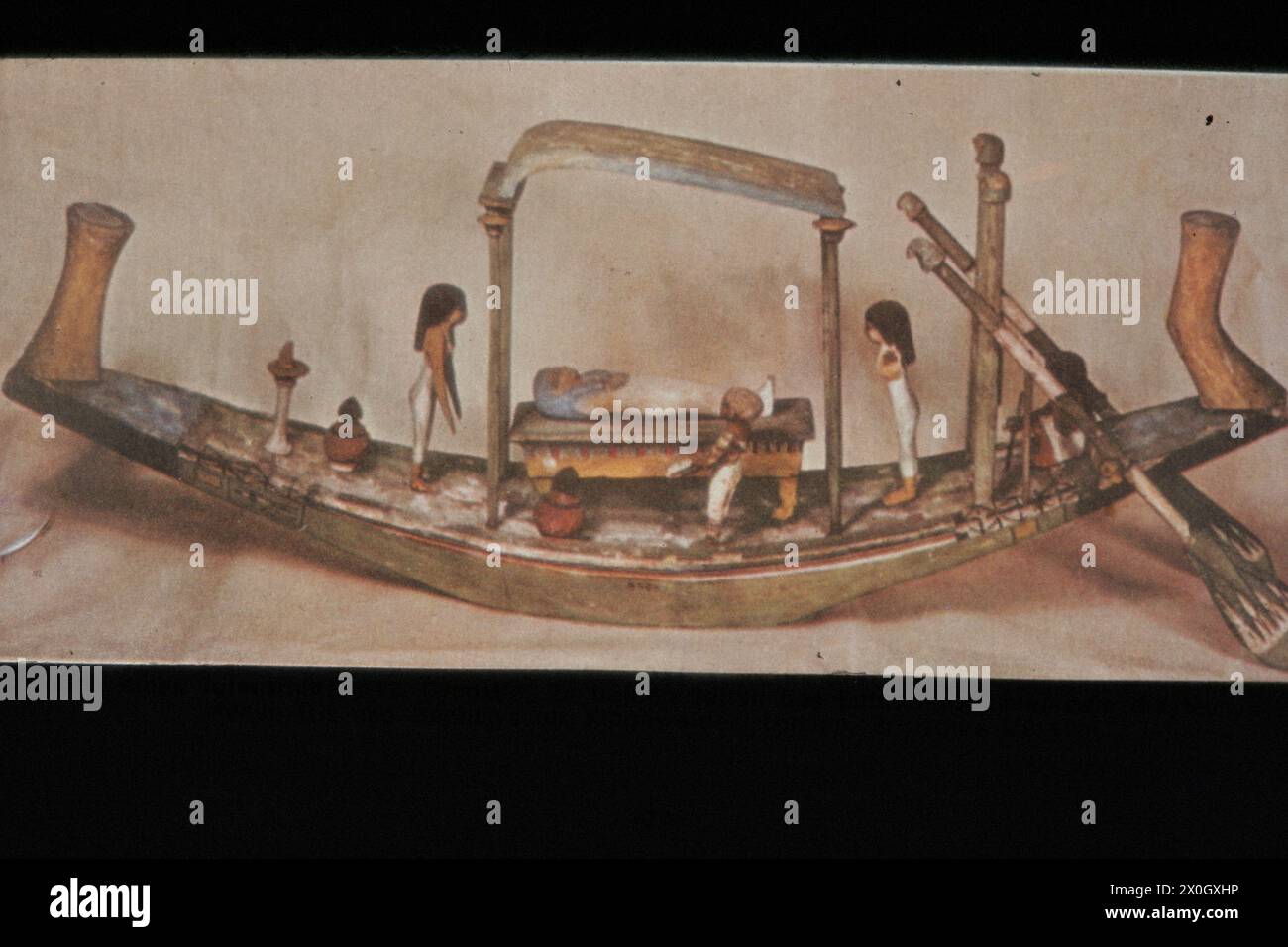 Ancient egyptian boat hi-res stock photography and images - Alamy