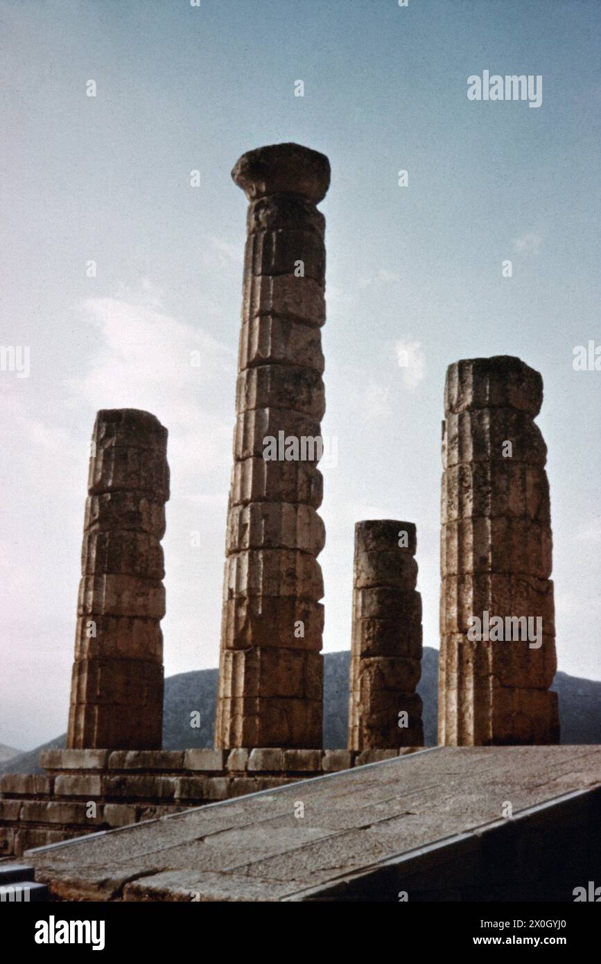 The Columns Of The Temple Of Apollo In Delphi Automated Translation 6171