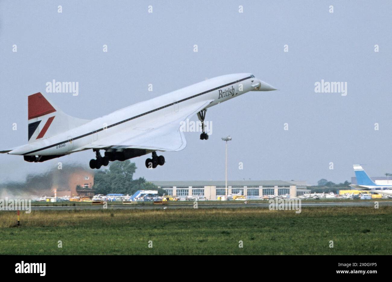 Concorde landing at the Munich-Riem Airport Stock Photo - Alamy