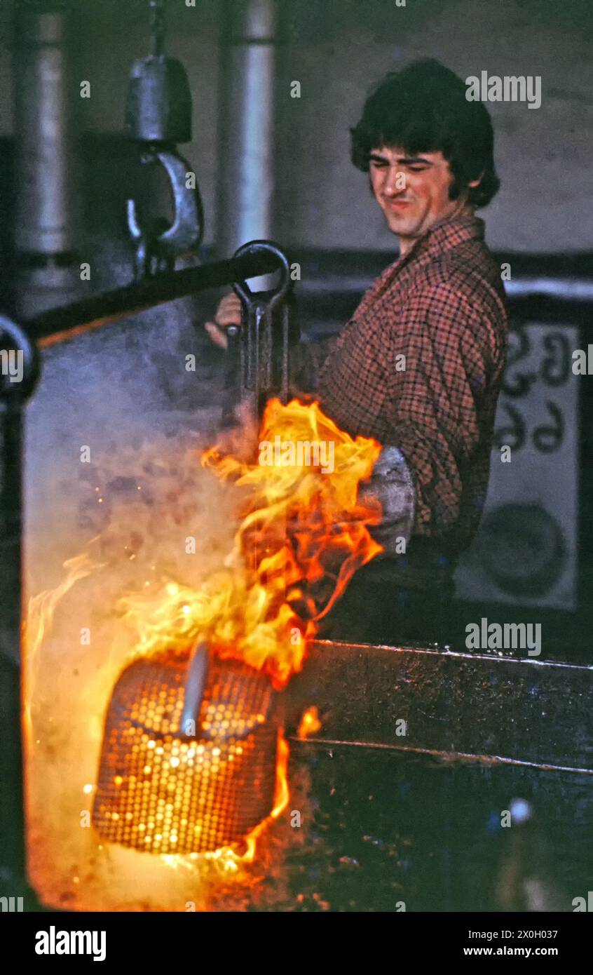 Steel and aluminum hair hi-res stock photography and images - Alamy